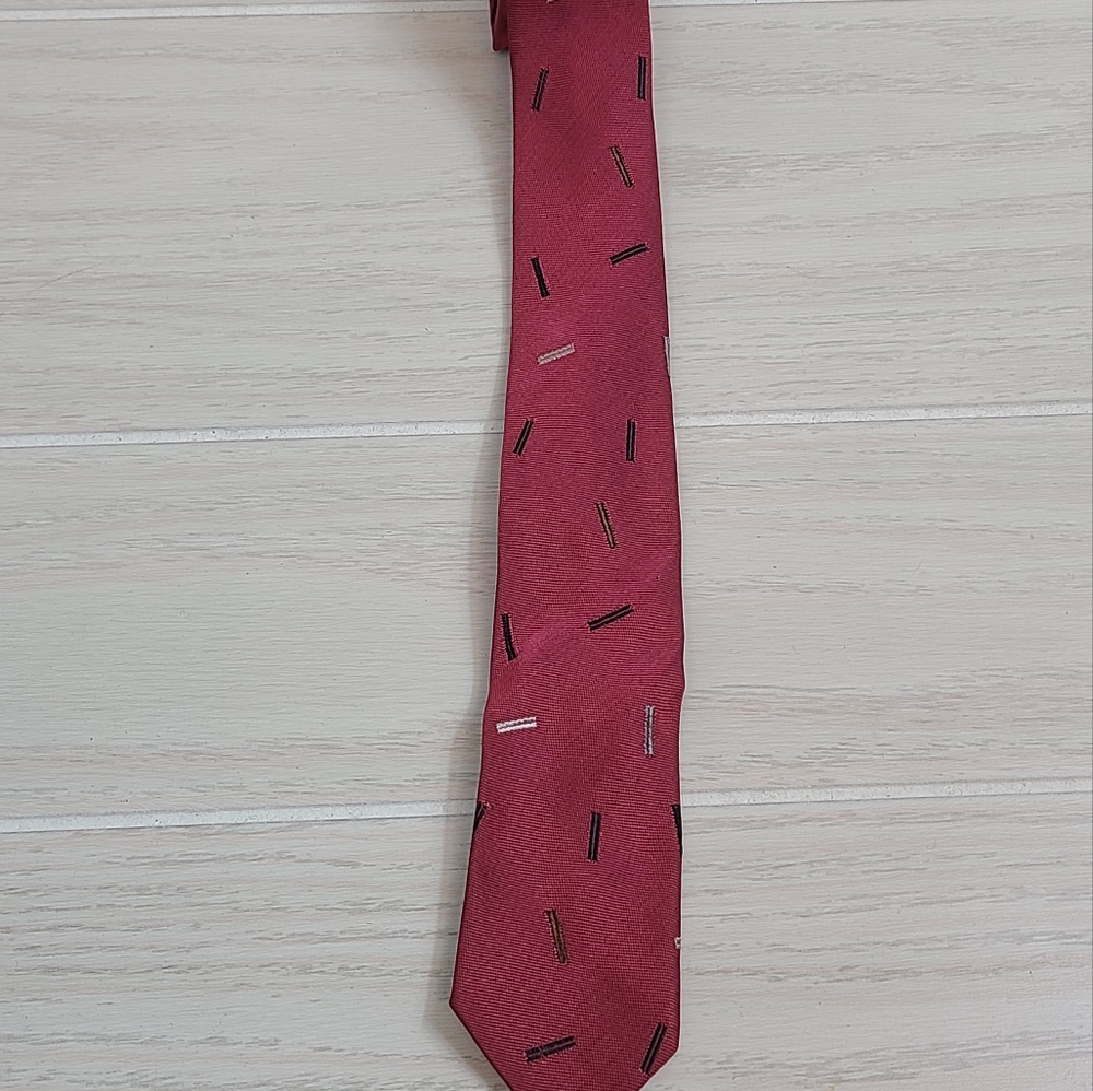 1980's Skinny Narrow Thin Maroon Vintage Tie Necktie - Gem
